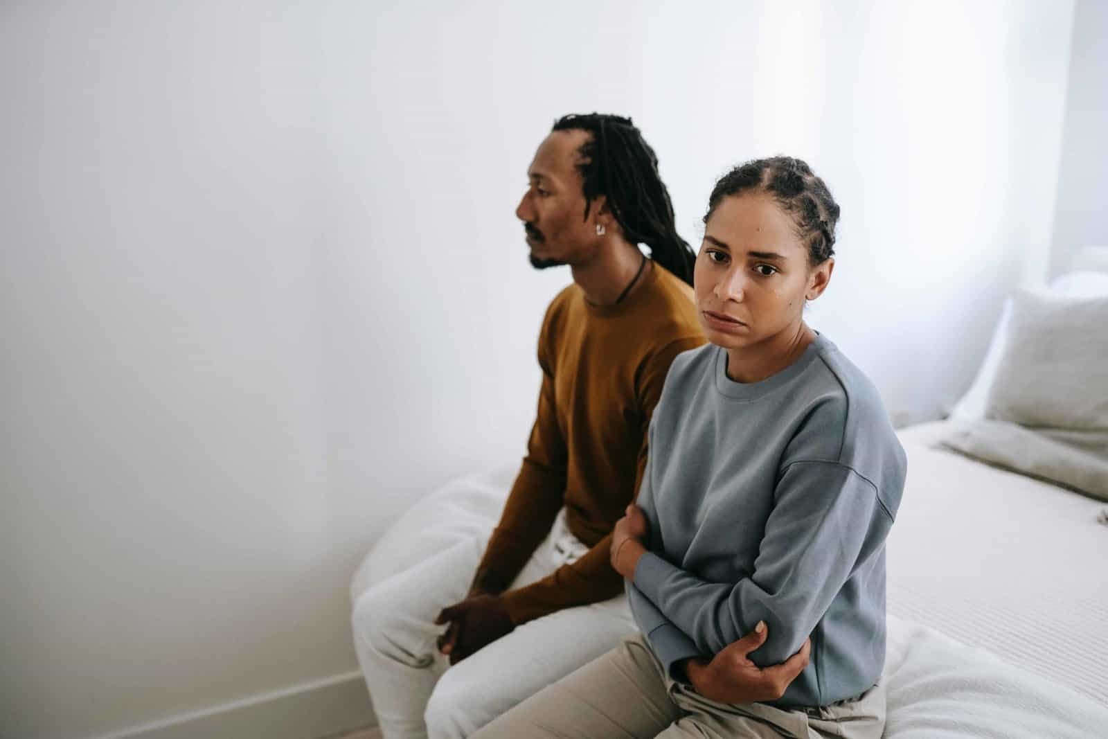 Signs He's Losing Interest: Dealing with Subtle Changes in the ...